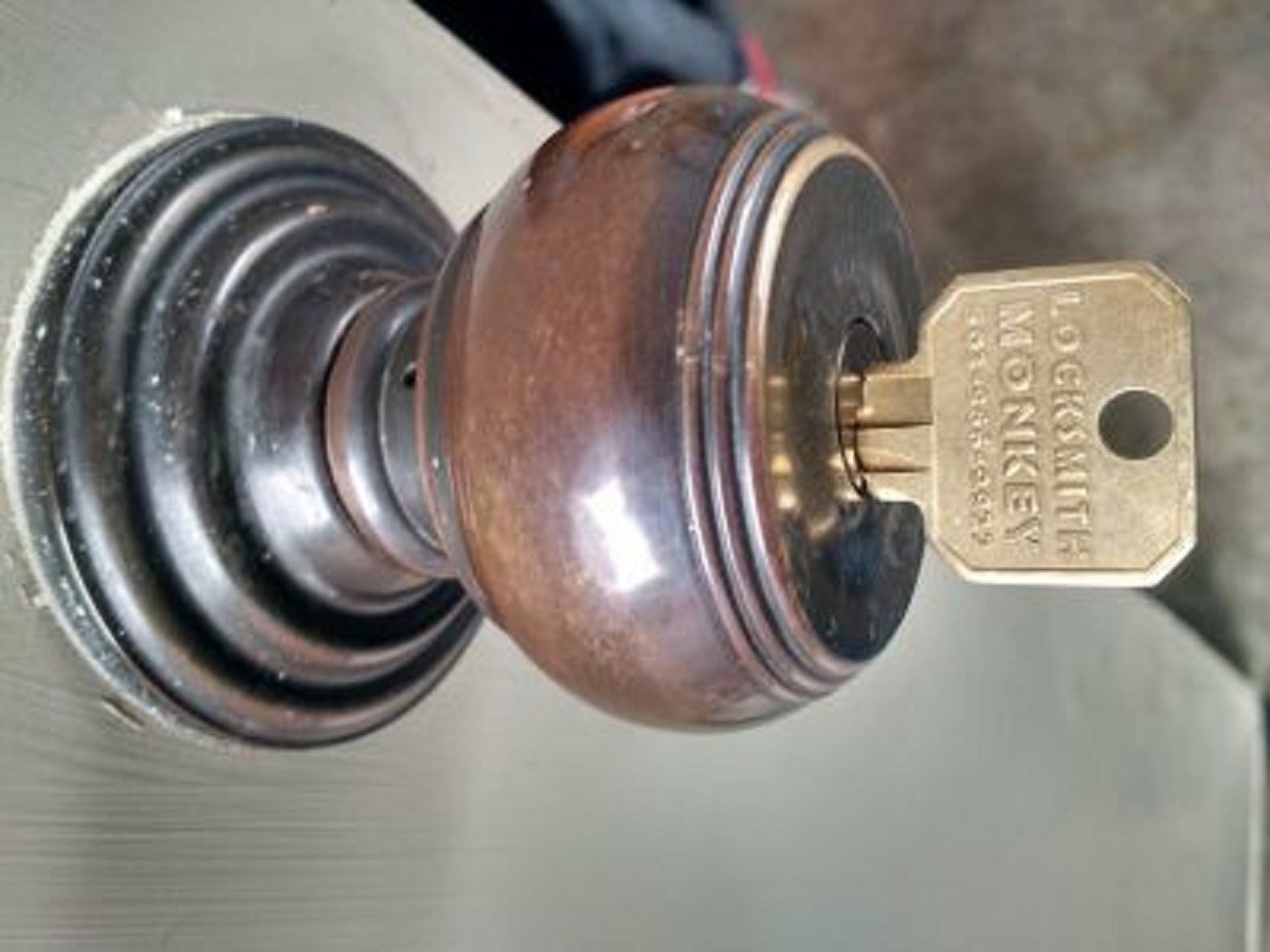 How Much Does it Cost to Get the Locks Changed? - Locksmith Monkey The ...